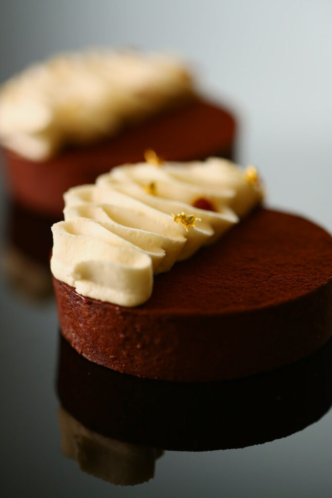 Workshop by Fiona Kwok: Chocolate Bonbons and Chocolate Truffles 手工倒模 ...